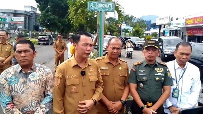 Program 100 Hari Kerja Bupati Rejang Lebong Fikri-Wabup Hendri, Jalan Sukowati Curup Mulai ...