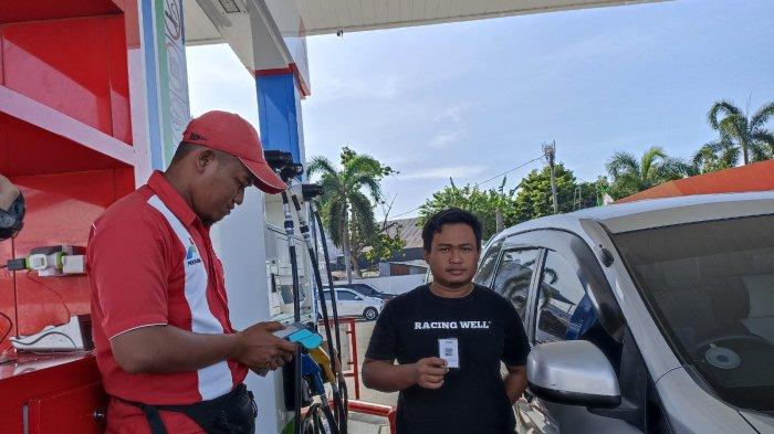 Beli BBM Subsidi Pertalite dan Solar Harus Pakai QR Code MyPertamina, Ini Tanggapan Warga ...
