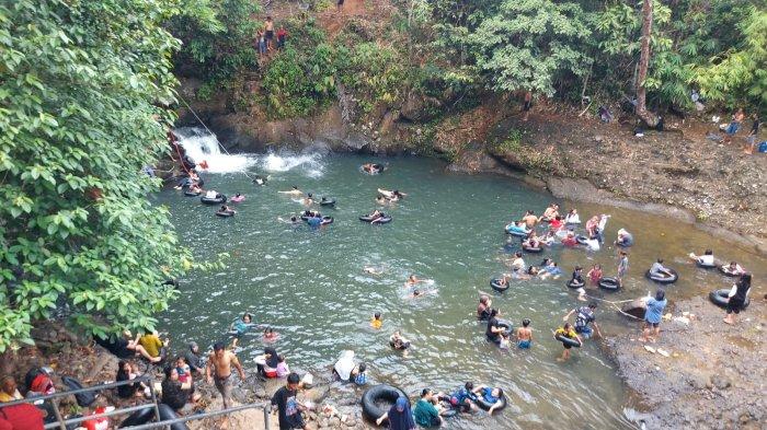 Objek Wisata Batu Kambing Bengkulu Tengah Dipadati Wisatawan saat Libur ...