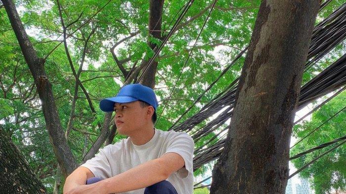 Profil Lengkap Agung Hapsah Youtuber yang Sedang Trending ...