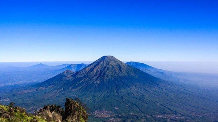 Jalur Pendakian Gunung Sindoro Via Kledung Jawa Tengah, Cocok Untuk Pendaki Pemula ...