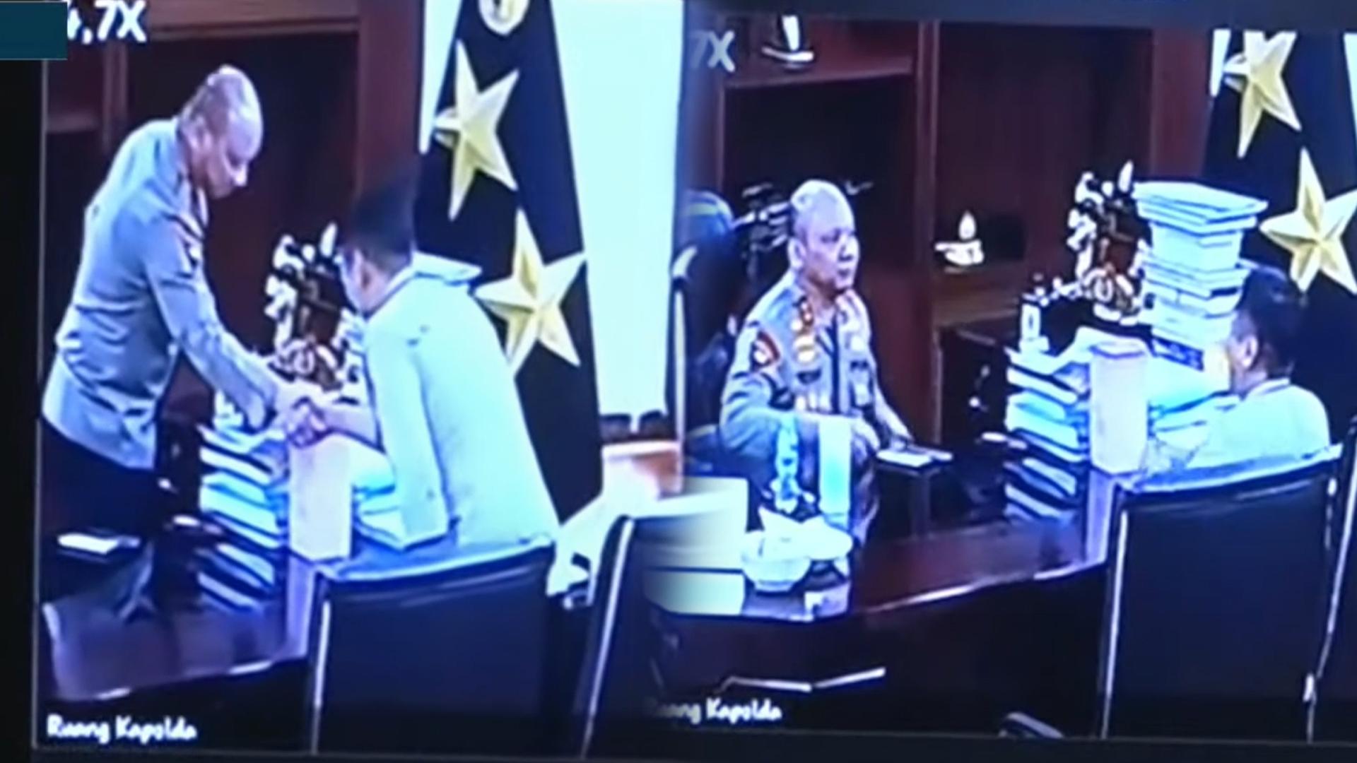 Detik-detik Video CCTV Pertemuan Jenderal Teddy & AKBP Dody pada 19 ...