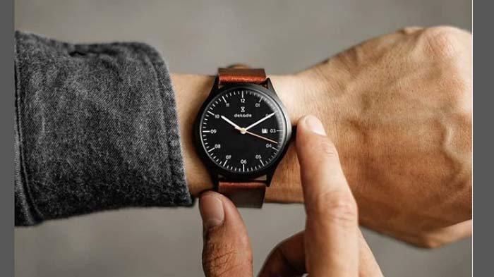 7 Merek Jam Tangan Pria Asli Indonesia, Meski Buatan Lokal Dijamin Kece ...