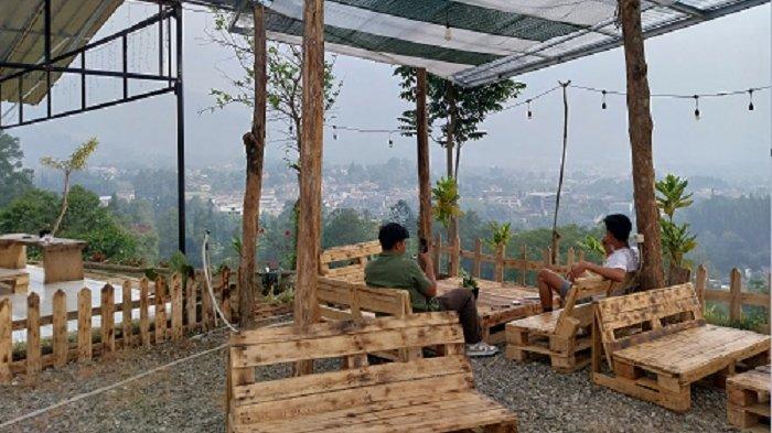 Kedai Kopi Baru di Puncak Bogor, Miliki Pemandangan Eksotis Harganya ...