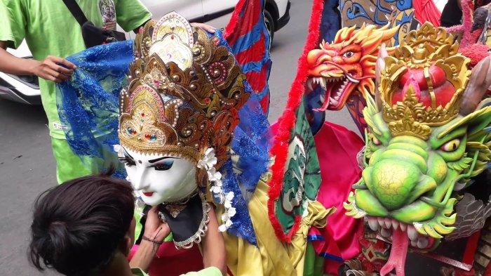 Kesenian Burok Cirebon Ikut Meriahkan Cap Go Meh 2023 Kota Bogor ...