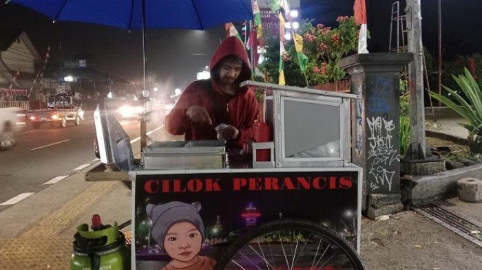 Cerita Pedagang Cilok Perancis di Puncak Bogor, Asep Sutarya Tetap ...