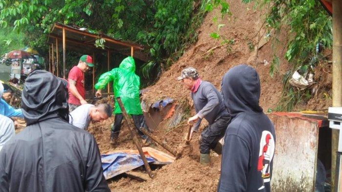 BREAKING NEWS - Kakak Beradik di Megamendung Bogor Tewas Tertimbun Longsor - Tribunnewsbogor.com