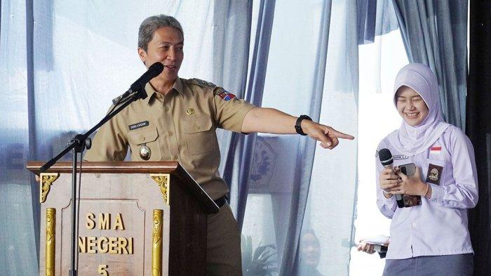 Ajarkan Ilmu kewirausahaan, Dedie Rachim Tawarkan Siswa Cari Cuan dari ... Ajarkan Ilmu kewirausahaan, Dedie Rachim Tawarkan Siswa Cari Cuan dari ...