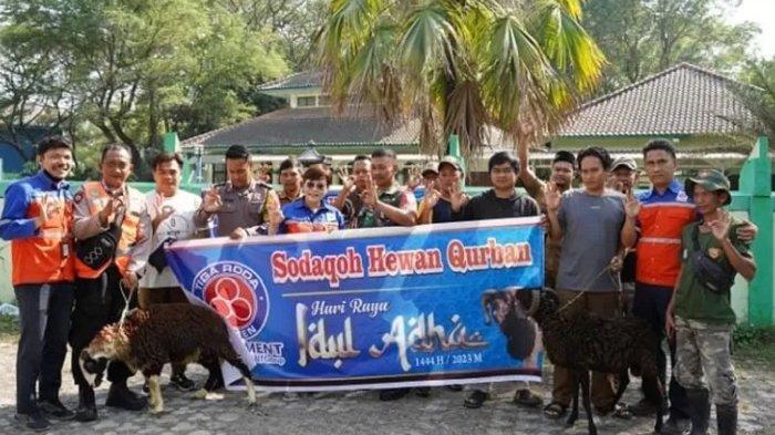 Idul Adha 2023, Indocement Salurkan Ratusan Hewan Kurban untuk Warga Desa Mitra ...