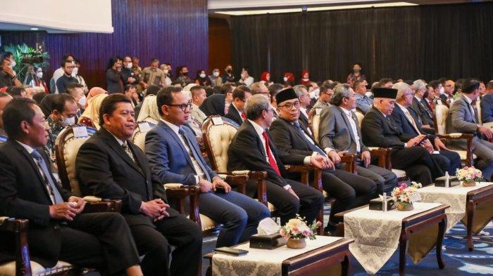 Kepala Bi Jabar Dikukuhkan Bima Arya Siap Kolaborasi Terkait Bidang