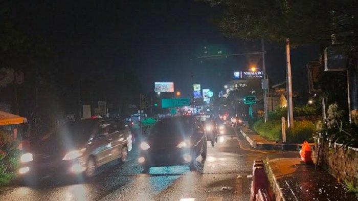 Malam Takbiran, Arus Lalu Lintas di Kawasan Puncak Bogor Lancar - Tribunnewsbogor.com