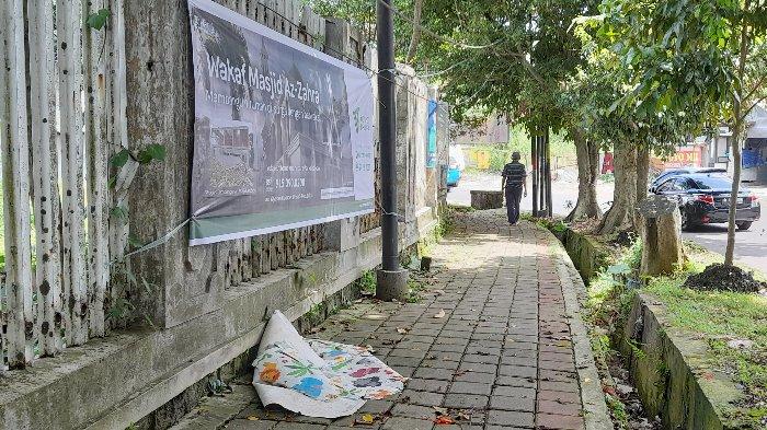 Temuan Mayat di Trotoar Jalan Lawanggintung, Warga: Sudah Dua Hari ...
