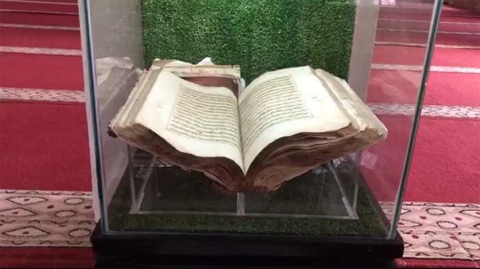 Sepenggal Kisah Masjid Al Mustofa Kota Bogor, Miliki Al Quran Tulis ...