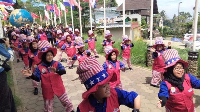 Berkeliling Dunia Tanpa Repot, Mini Mania Jadi Alternatif Wisata ...