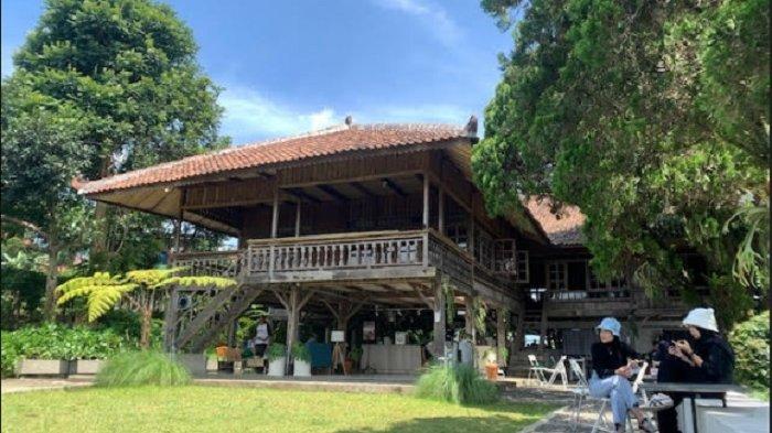 Healing Sambil Ngopi di Stuco at Citeko Hills, Pemandangan Gunung Gede ...