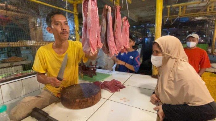 Harga Daging Sapi Tembus Rp 140 Ribu di Pasar Cibinong H-1 Puasa, Pedagang Tetap Full Senyum ...