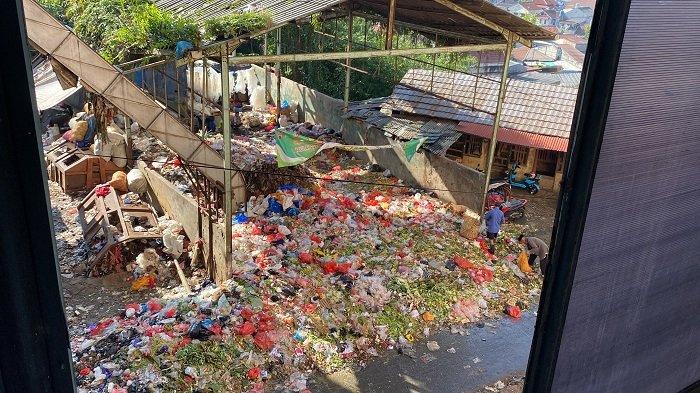 Sampah di Pasar Bogor Dibiarkan Menggunung, Aktivis Lingkungan Minta DLH dan PPJ Edukasi ...