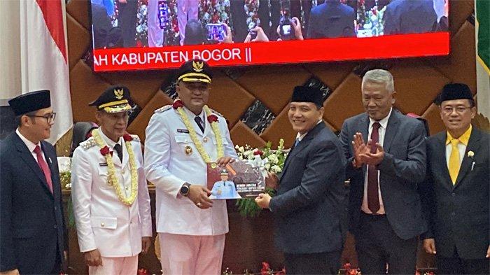 Resmi Jadi Bupati dan Wakil Bupati Bogor, Rudy Susmanto dan Jaro Ade Catatkan Sejarah Baru ...