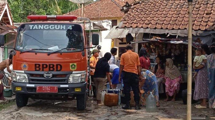 Kampung di Sukajaya Bogor Kekeringan, BPBD Kirim 40.000 Liter Air Bersih untuk Warga ...