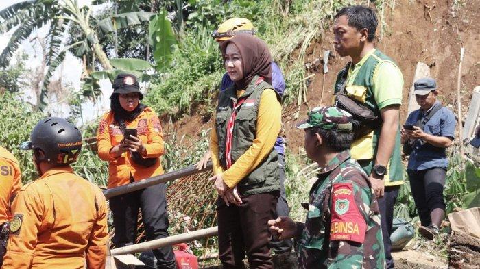 Satu Korban Longsor di Gang Barjo Ditemukan Meninggal oleh Tim SAR, Dua Orang Masih Dalam ...