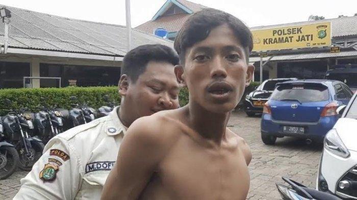 Nekat Curi Ponsel Pedagang Sayur di Pasar Induk Kramatjati, Nasib Pria ... Nekat Curi Ponsel Pedagang Sayur di Pasar Induk Kramatjati, Nasib Pria ...