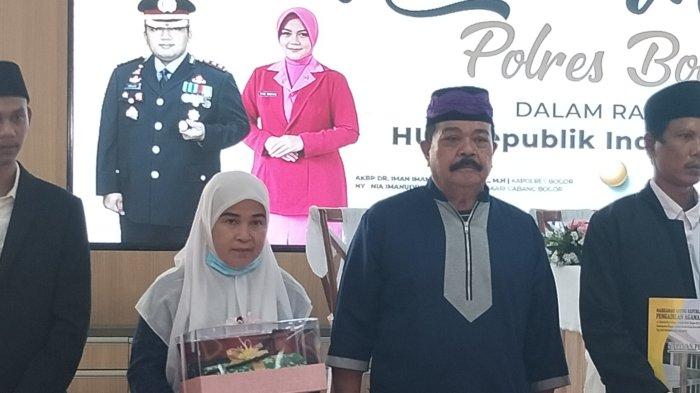 Jadi Pengantin Tertua di Bogor, Sobari Kenang Momen Pertemuan Pertama dengan Istri: Lagi Gerilya ...