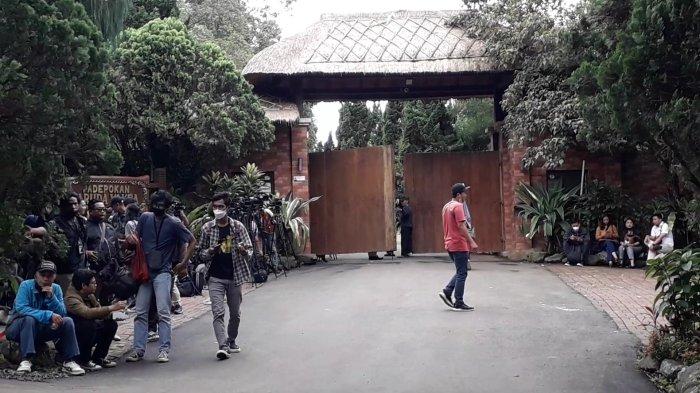 Diagendakan Terima Kunjungan Surya Paloh, Begini Suasana Kediaman ...