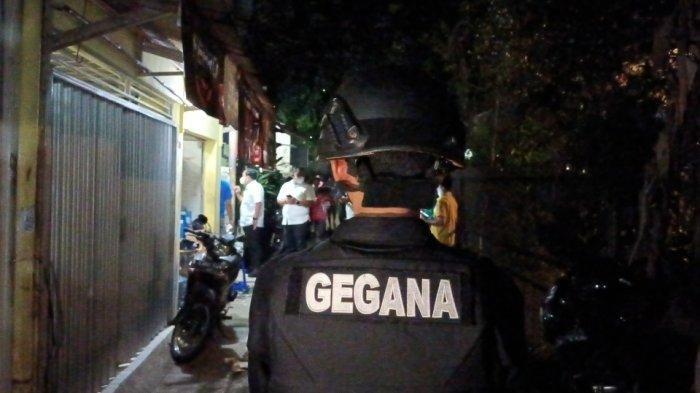 Tas Diduga Berisi Bom di Jatinegara Bikin Geger, Tim Gegana Brimob ...