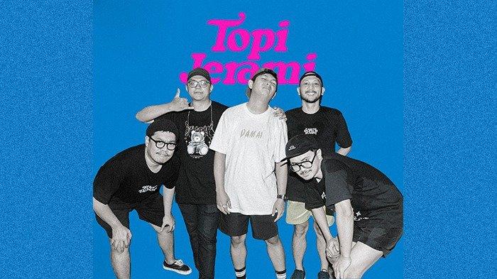 Nostalgia 90an, Topi Jerami Kemas Ulang Lagu Damai dari Band Wayang ...