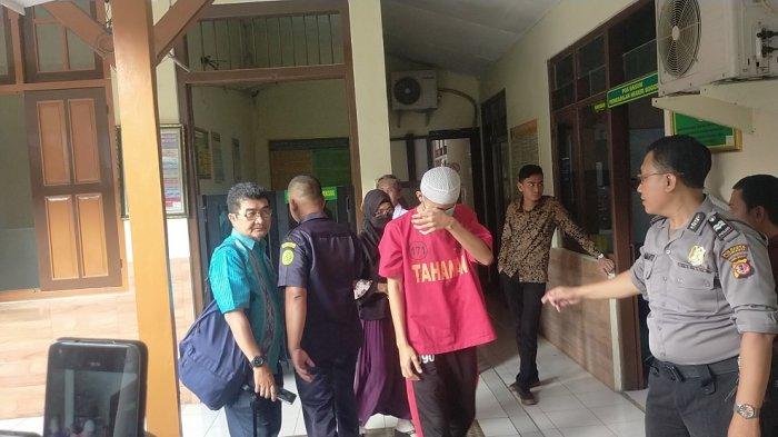 Sidang Perdana Tukul Pembacok Murid SMK Bina Warga 1 Kota Bogor Selesai, Tukul Didakwa Dua Pasal ...