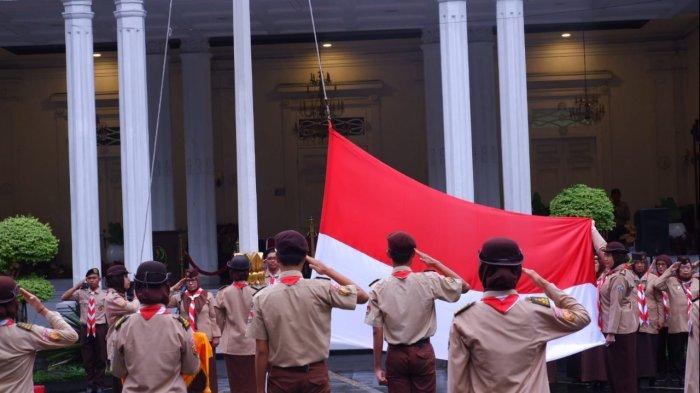 Upacara Gelar Senja Peringati Hari Pahlawan ke-77, Jadi Wadah Kreasi dan Tumbuhkan Patriotisme ...