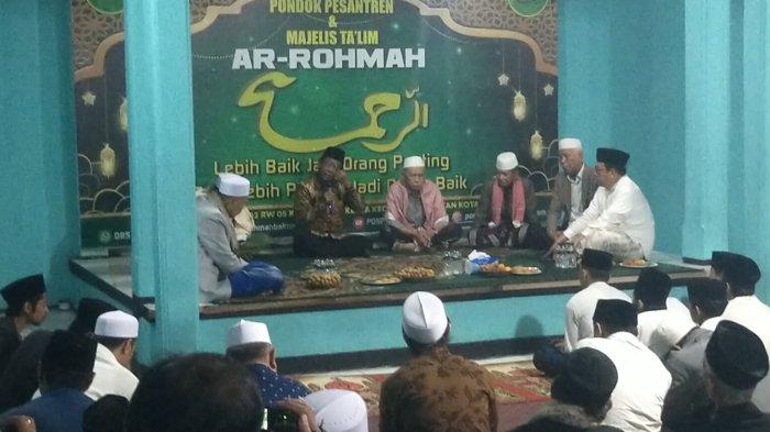 15 Menit di Ponpes Ar Rohmah Bakom Bogor, Ini yang Dilakukan Mahfud MD Malam-malam ...