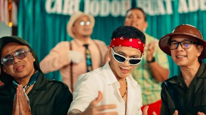 Kunci Gitar dan Lirik Lagu ADE - Project Pop Feat UN1TY dan Nagita ...