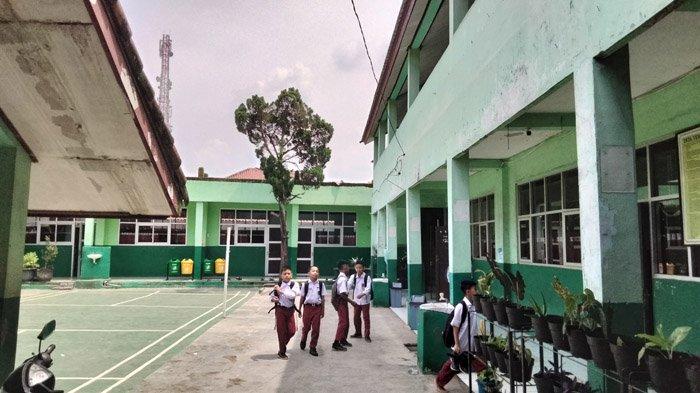 Laptop dan Infokus Digondol Gangster, ANBK di SDN Cihideung Ilir 04 ...