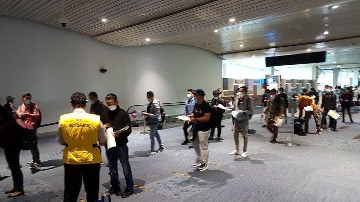 100 Orang Batal Terbang dari Bandara Soetta karena Tak Bisa Lengkapi ...