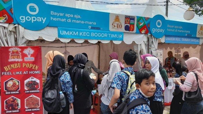 Meriahkan HJB ke-540, Dekranasda Gelar Bazar UMKM di Alun-alun Kota ...