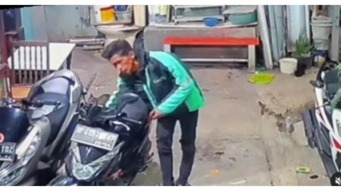 Honda Beat Raib Dalam 30 Detik, Pelakunya Pria Berjaket Ojol, Wajah dan Aksinya Terekam CCTV ...