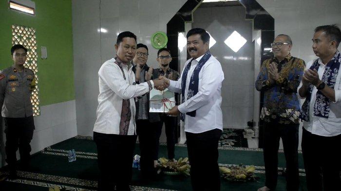 Serahkan Sertifikat Huntap Untuk Korban Bencana di Cigudeg Bogor, Menteri ATR/BPN: Jangan Dijual ...