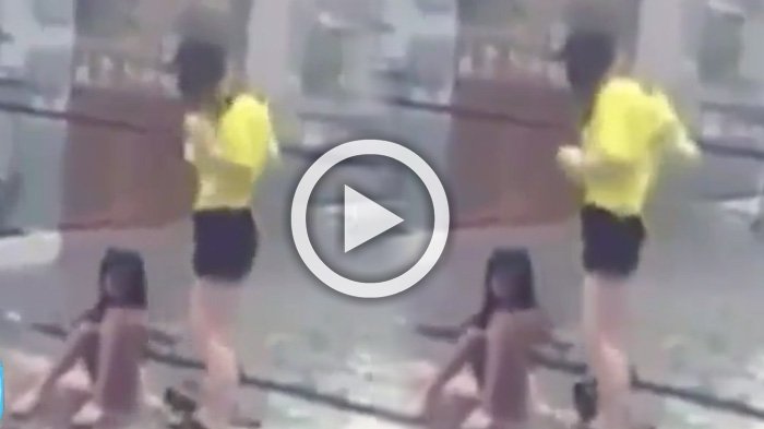 Wanita Cantik Ini Buka Baju dan Celana di Tempat Umum, Tapi yang Ia Lakukan Bikin Netizen Kagum ...