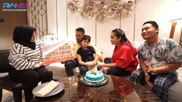 Rafathar Ulang Tahun, Raffi Ahmad Siapkan Hadiah Emas 1000 Gram untuk ...