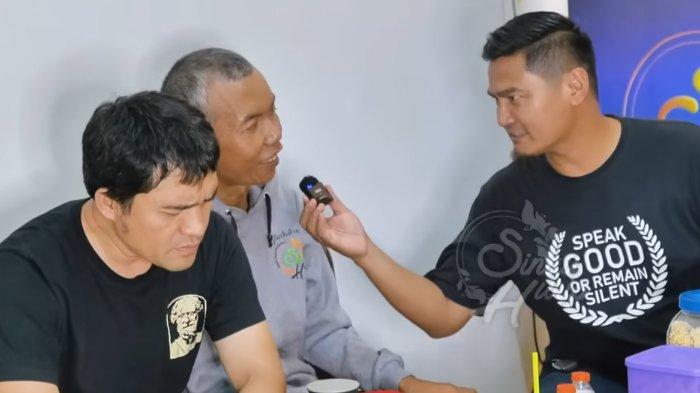 Kejeniusan Enuh Nugraha Tak Luntur, Begini Kabar Terbaru ODGJ Viral ... Kejeniusan Enuh Nugraha Tak Luntur, Begini Kabar Terbaru ODGJ Viral ...