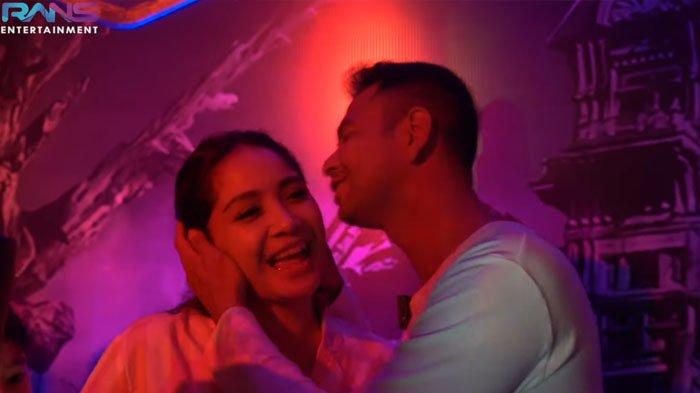 Liburan ke Jepang Bareng Nagita Slavina, Raffi Ahmad Kepergok Video Call dengan Wanita Ini ...