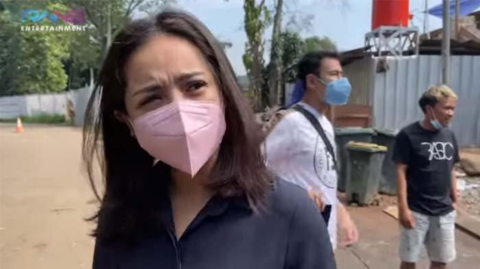 Raffi Ahmad Terkejut Foto Istrinya Mejeng di Bak Truk, Nagita Slavina Istighfar Lihat Tulisannya ...