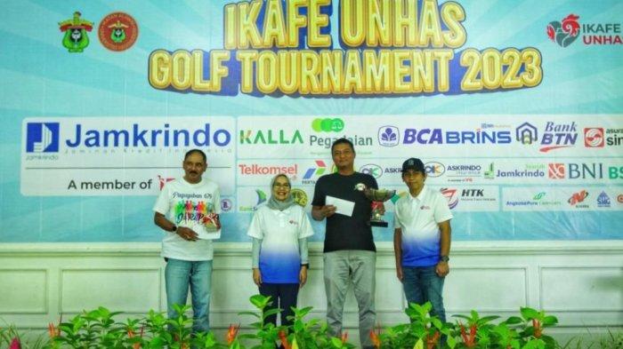 Dapat Hadiah Umrah Dari Turnamen Golf Ikafe Unhas di Cimanggis Bogor ...