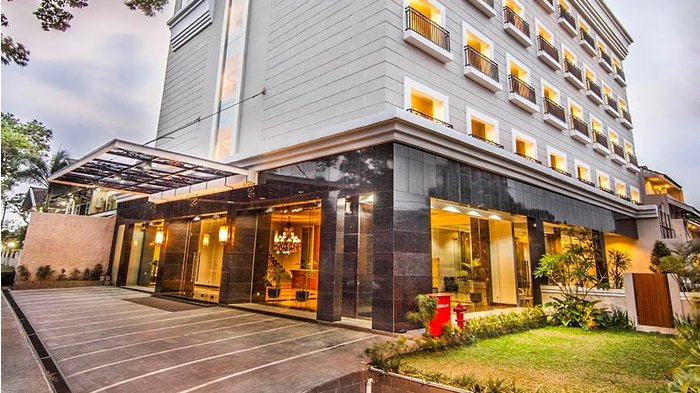 10 Hotel di Bogor Terbaik untuk Staycation Bareng Keluarga ...