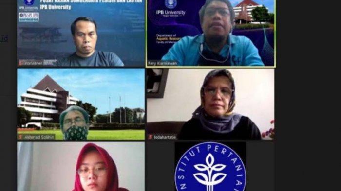 PKSPL IPB University Berikan Bantuan Penelitian Kawasan Pesisir Raja ...