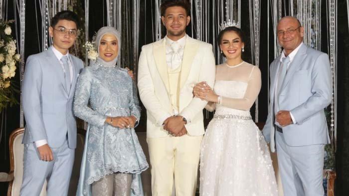 Irish Bella Drop, Ammar Zoni Makamkan Bayi Kembarnya, Johan De Beule ...