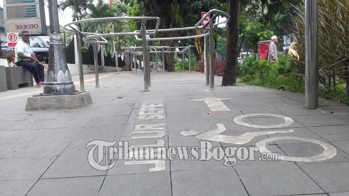 Jalur Sepeda di Pedestrian Kini Tinggal Hiasan - Tribunnewsbogor.com