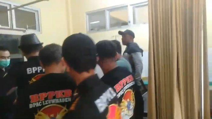 Merasa Tak Dilayani, Anggota Ormas Marah-marah di Puskesmas Leuwisadeng Bogor - Tribunnewsbogor.com
