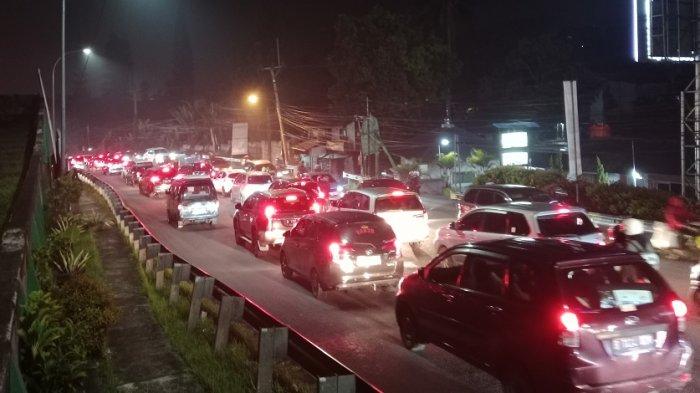 Kondisi Terkini Arus Lalin di Puncak Bogor, Kendaraan Arah Jakarta Padat Merayap ...